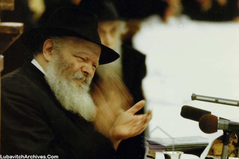 Weekly Unique Photo of the Rebbe | CrownHeights.info – Chabad News ...