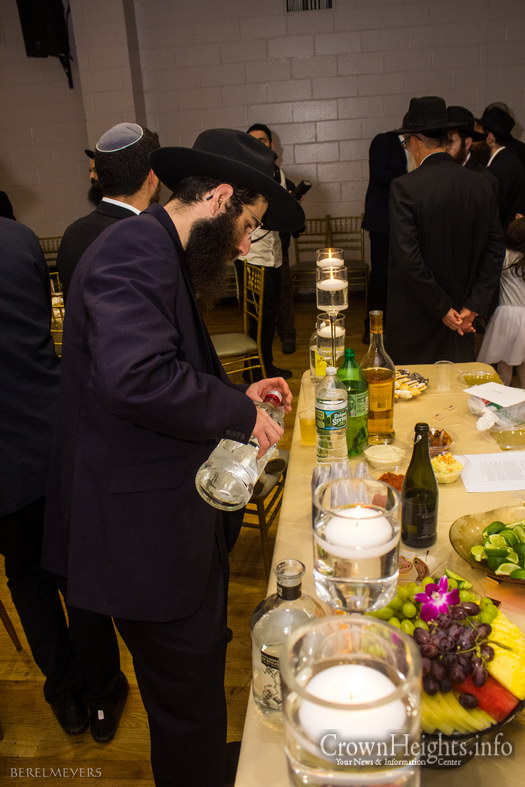 L’Chaim: Shmuel Levin (Seattle, WA) and Mushki Haller (Johannesburg, SA ...