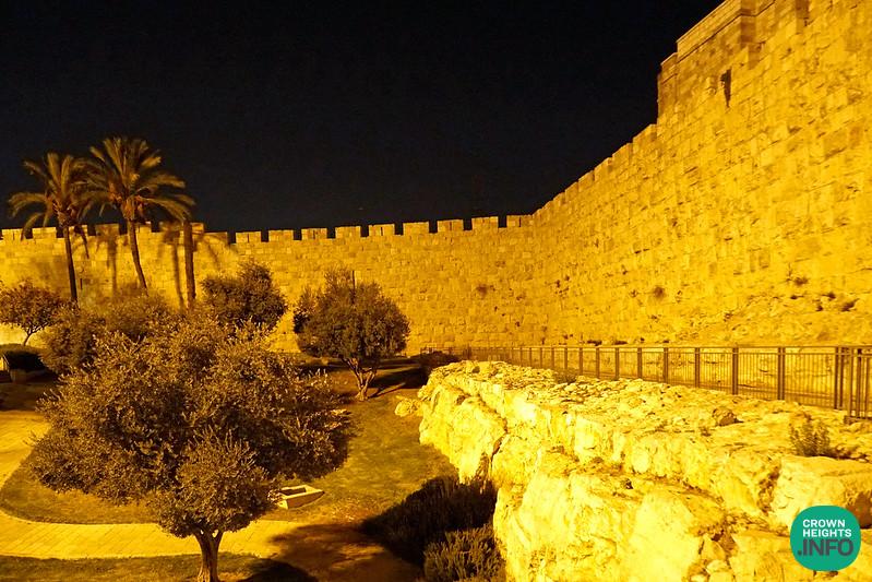 Laws and Customs: Asarah B’Teves | CrownHeights.info – Chabad News ...