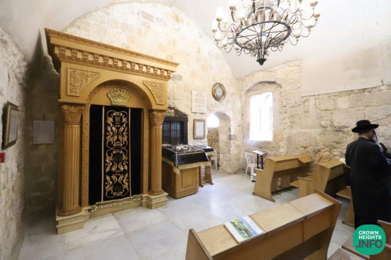 Photo Gallery: The Kever of David Hamelech | CrownHeights.info – Chabad ...