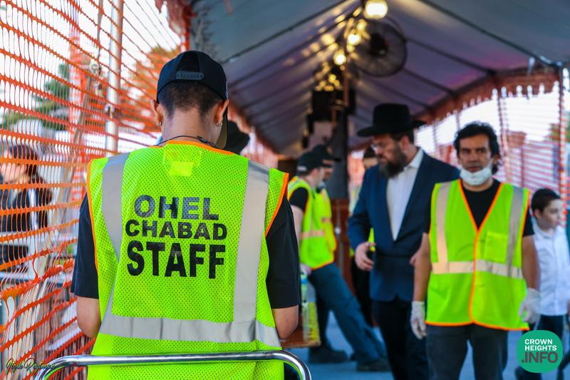 PSA: Long Lines At The Ohel Monday | CrownHeights.info – Chabad News ...