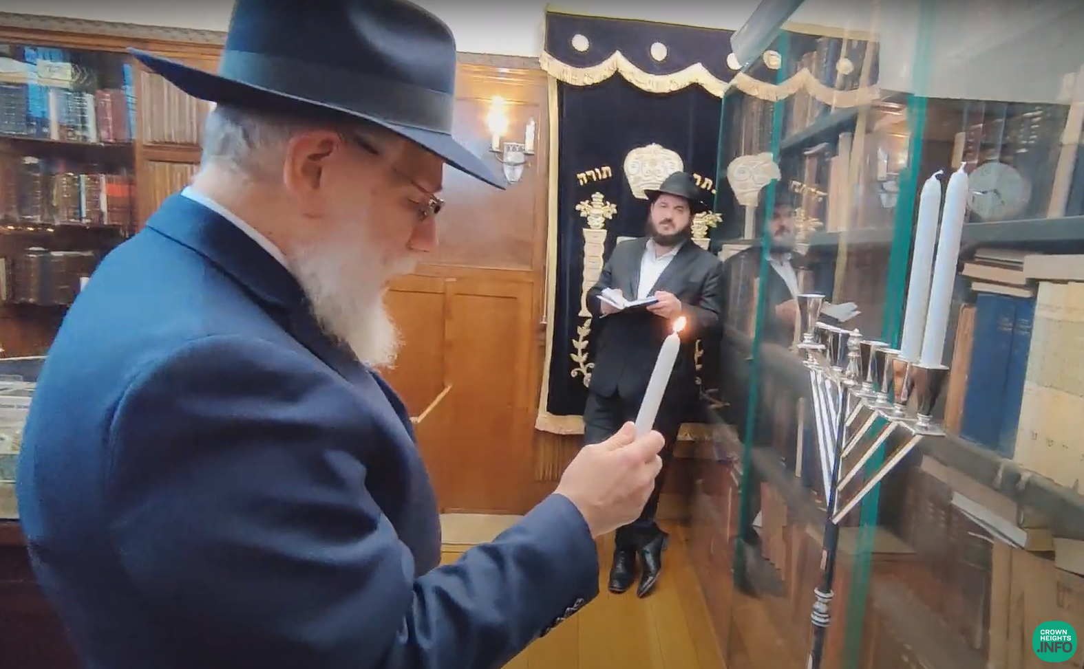 Second Candle of Chanukah Lit in the Rebbe’s Room By Rabbi Shea Hecht ...