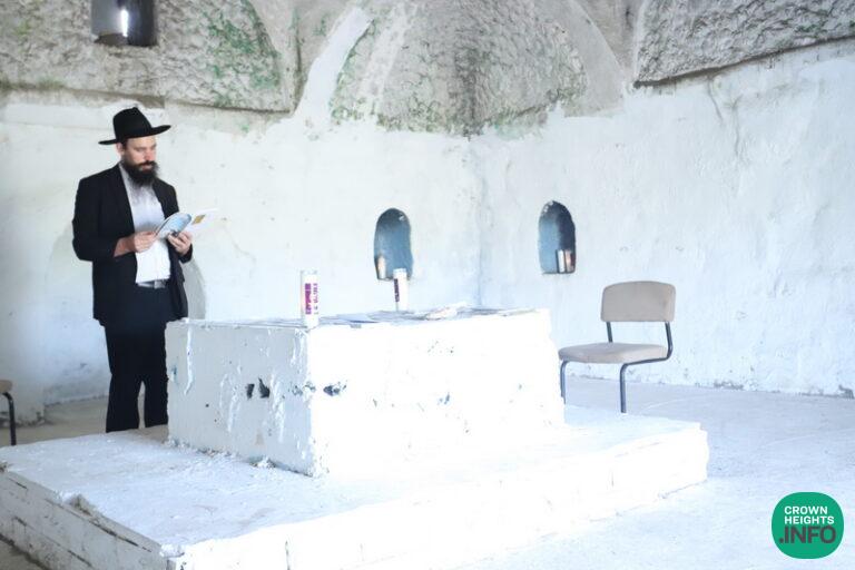 Gallery: Kever Shimon Ben Yaakov Avinu | CrownHeights.info – Chabad ...