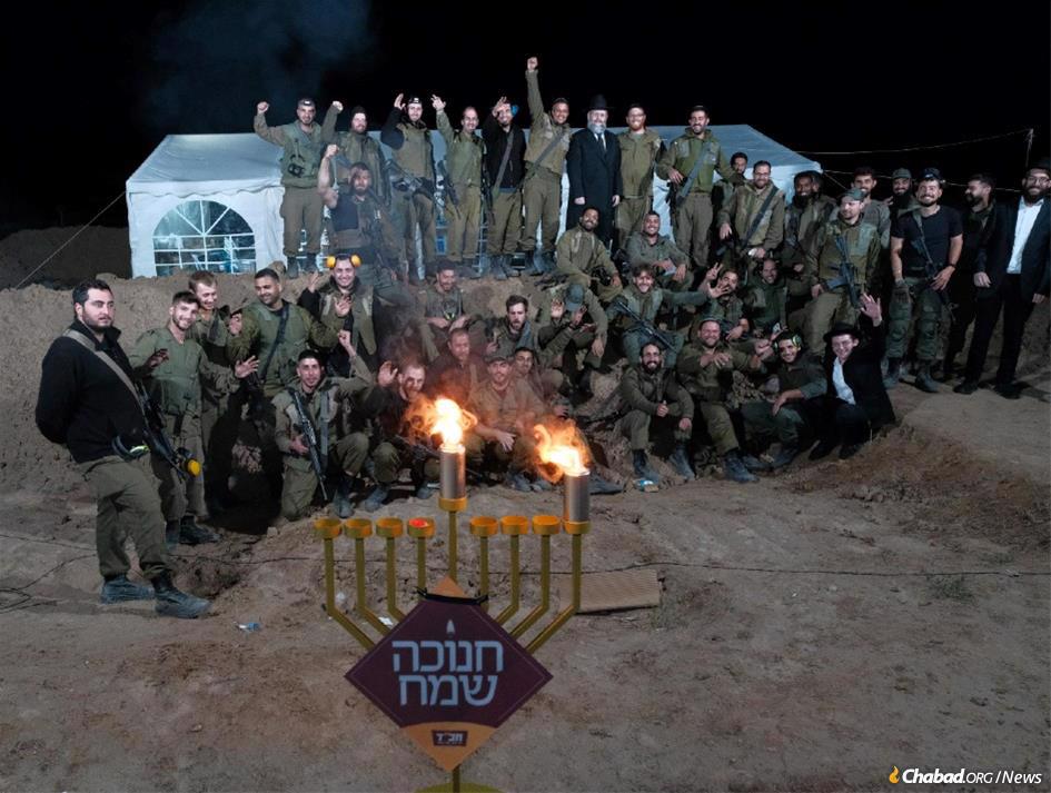From North to South, IDF Soldiers at War Celebrate Chanukah ...