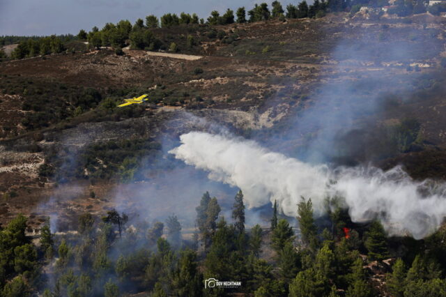 Chabad Photographer Captures The Scenes In Tzfas As 130 Rockets ...
