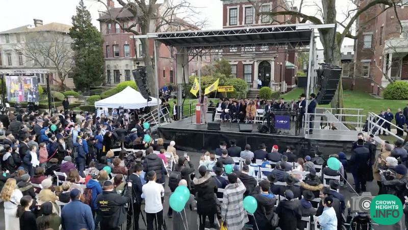 Official Unveiling of The Lubavitcher Rebbe Way in Crown Heights ...