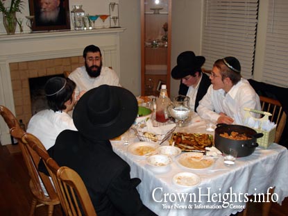 Special Yud Tes Kislev Farbrengen With Rabbi Refson | CrownHeights.info ...
