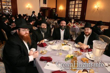 Bnos Menachem Honors Mr and Mrs Joe Popack | CrownHeights.info – Chabad ...
