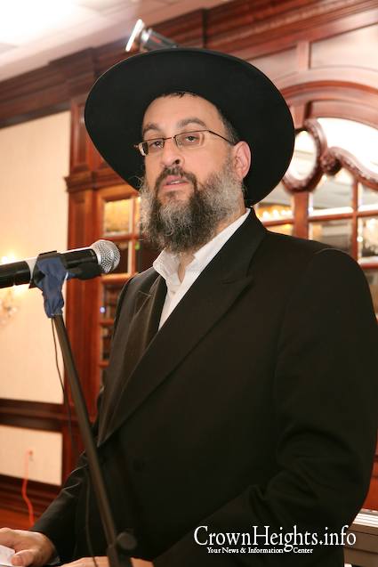 Bnos Menachem Honors Mr and Mrs Joe Popack | CrownHeights.info – Chabad ...