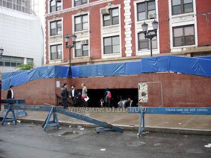 Giant Mechitza erected outside 770 Women section | CrownHeights.info ...