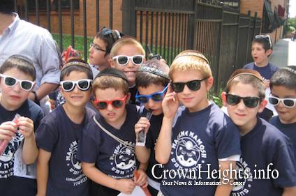 Machne Mamosh Celebrates Dovid Astulin Day! | CrownHeights.info ...