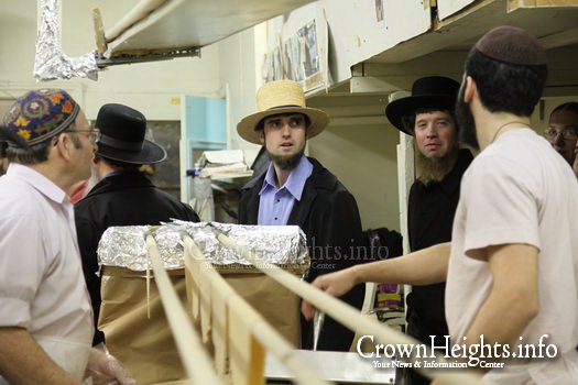 When the ‘Aimish’ meet the ‘Heimish’ | CrownHeights.info – Chabad News ...