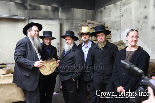 When the ‘Aimish’ meet the ‘Heimish’ | CrownHeights.info – Chabad News ...