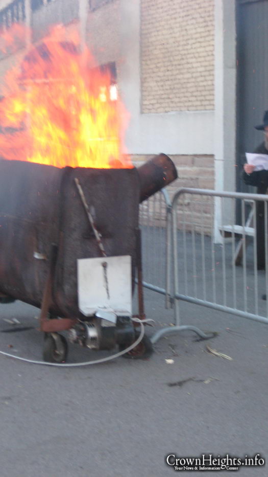 Photos: Burning the Chometz in Montreal | CrownHeights.info – Chabad ...